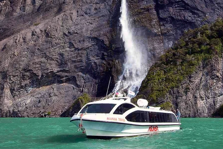 Serrano and Balmaceda Glaciers with Lunch | Rainbow Tours